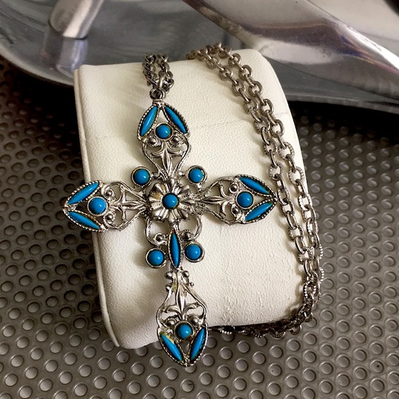 Vintage | Jewelry | Vtg Faux Turquoise Cross Pendant Necklace | Poshmark
